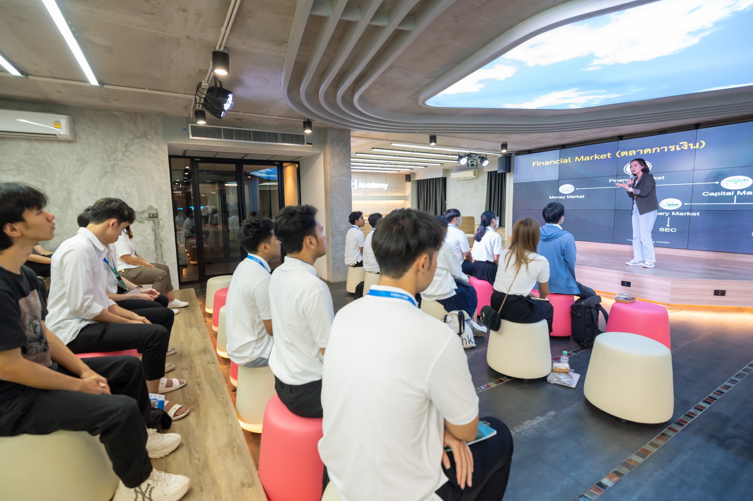 “KH Academy” จับมือ 3 พันธมิตรใหญ่ เปิดหลักสูตร “การเงิน-ลงทุน”